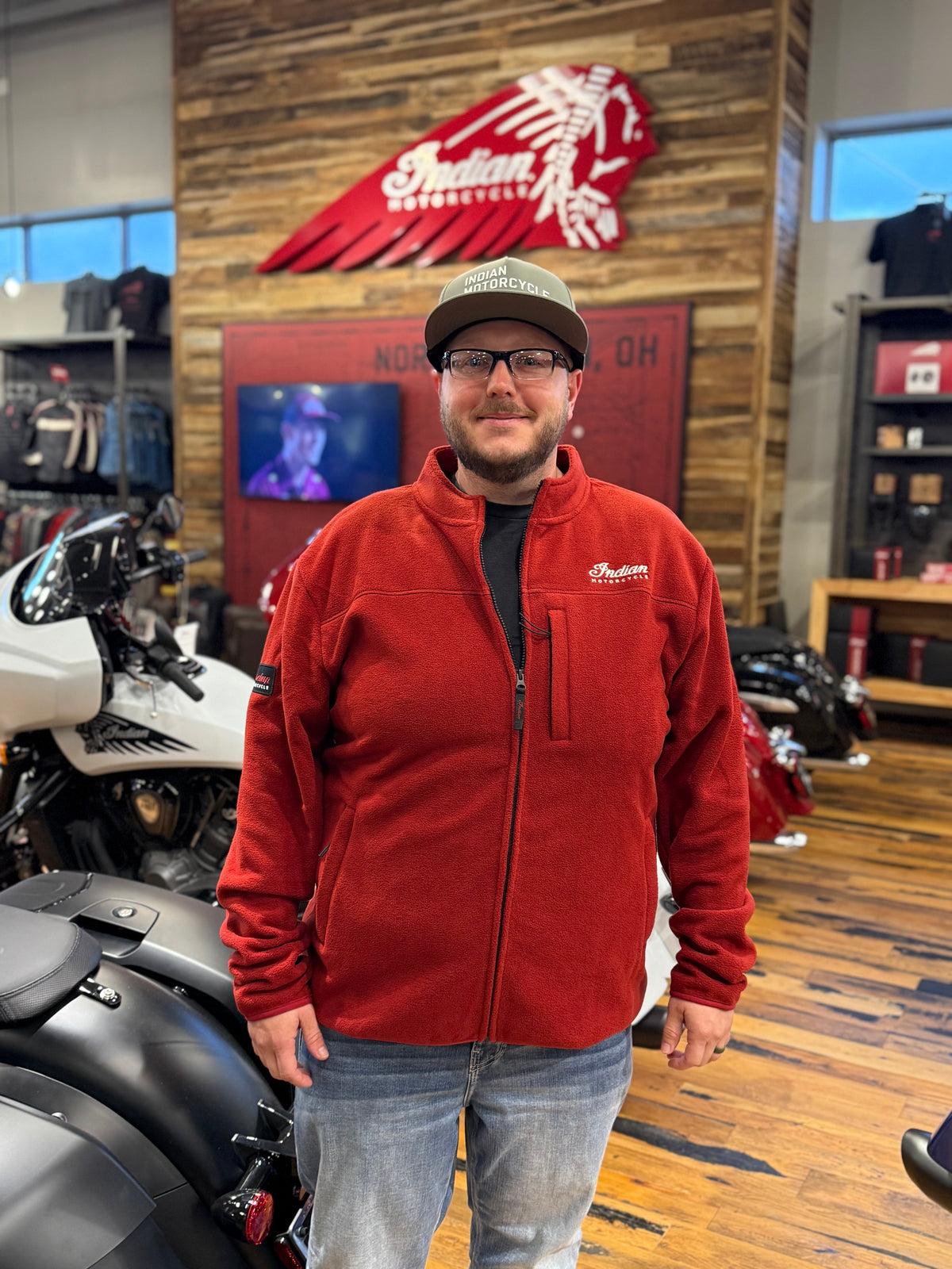 Indian Motorcycle Men's Zip Thru Logo Fleece, Red | 2865731 — Bair's ...